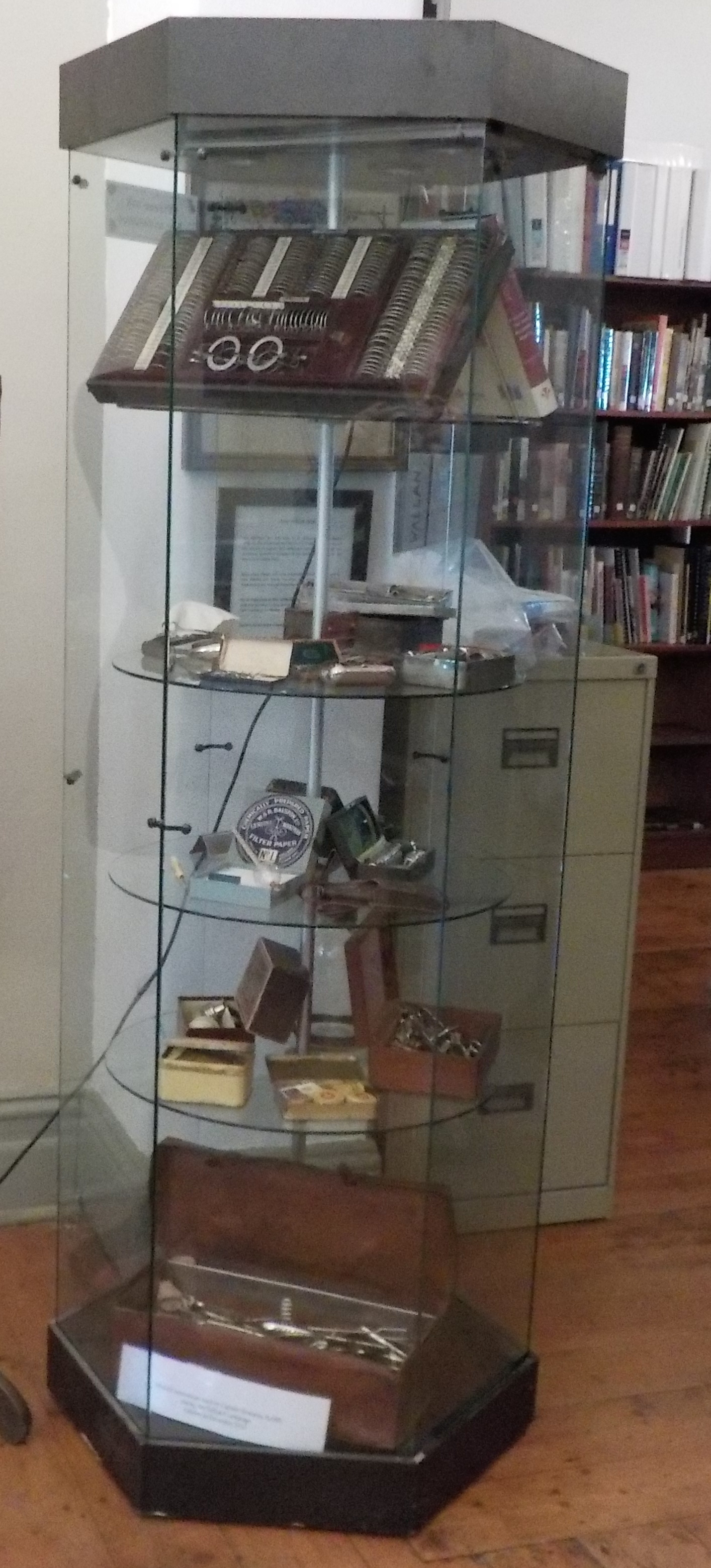 Display Of Surgical Instruments – Kilmore Historical Society